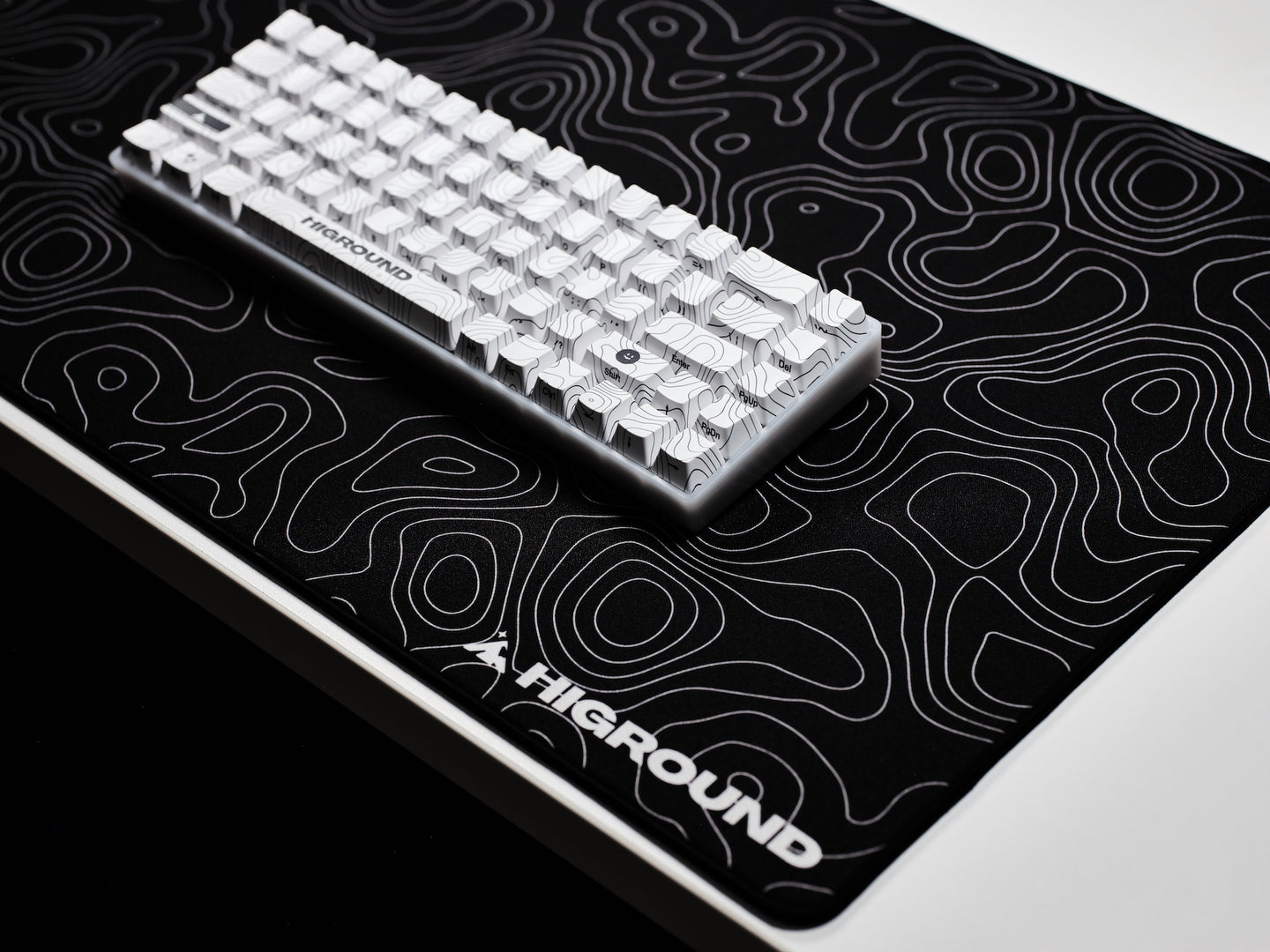 BLACKICE XL Mousepad (90 x 40 cm) – Higround