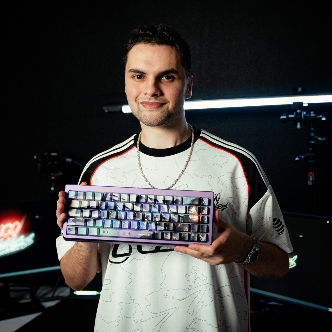 Apex Legends™ | Higround Summit 65 Keyboard - Wraith